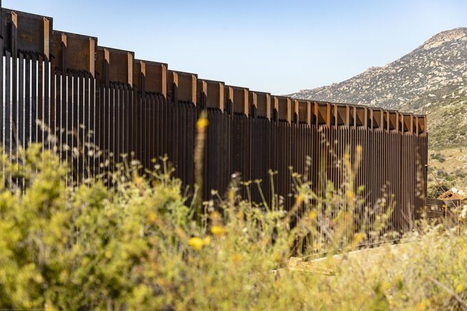 Texas Begins Construction of Makeshift Border Barrier - Great America ...